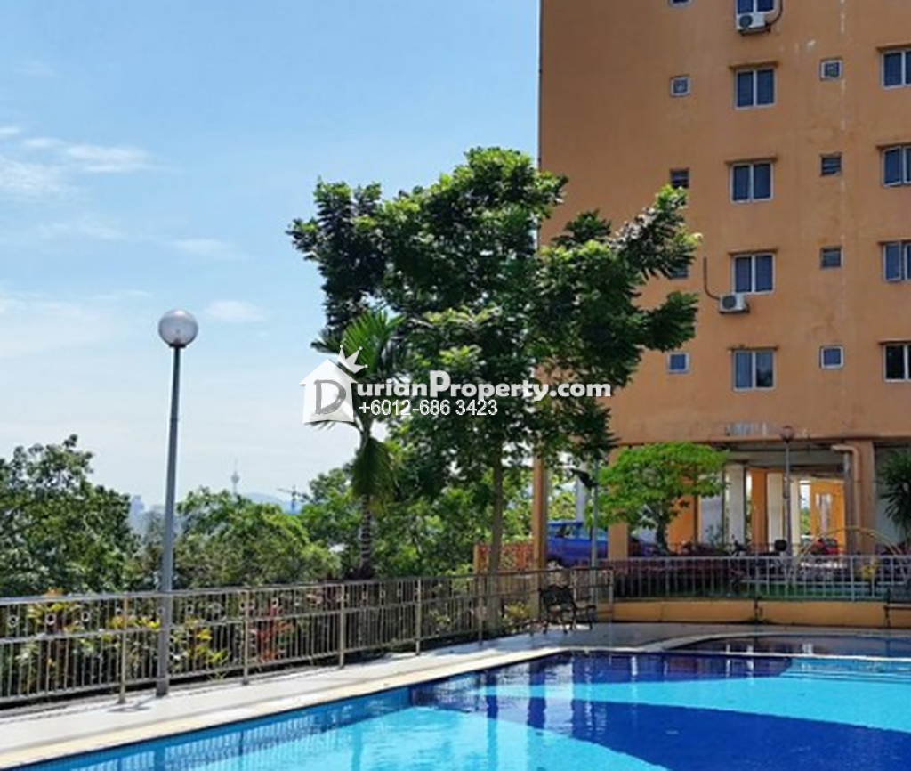 Condo For Sale at Vantage Point