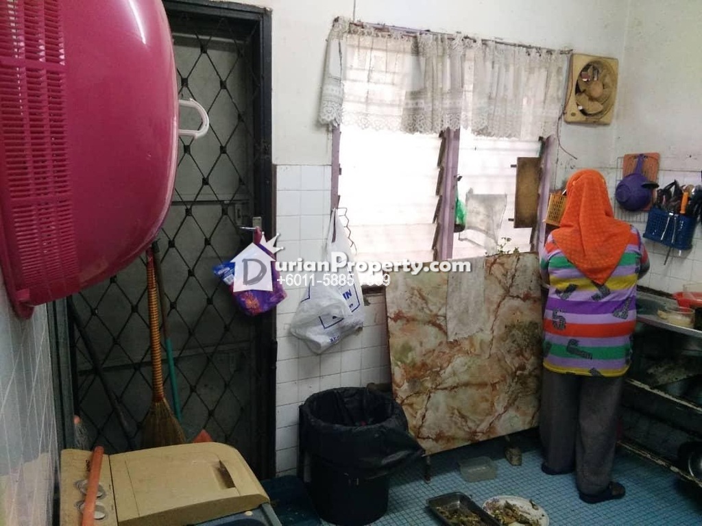 Terrace House For Sale at Taman Rakyat Mergong