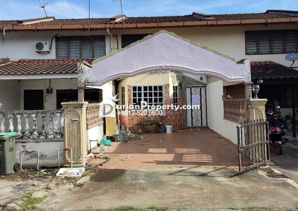 Terrace House For Auction at Taman Rakyat Mergong