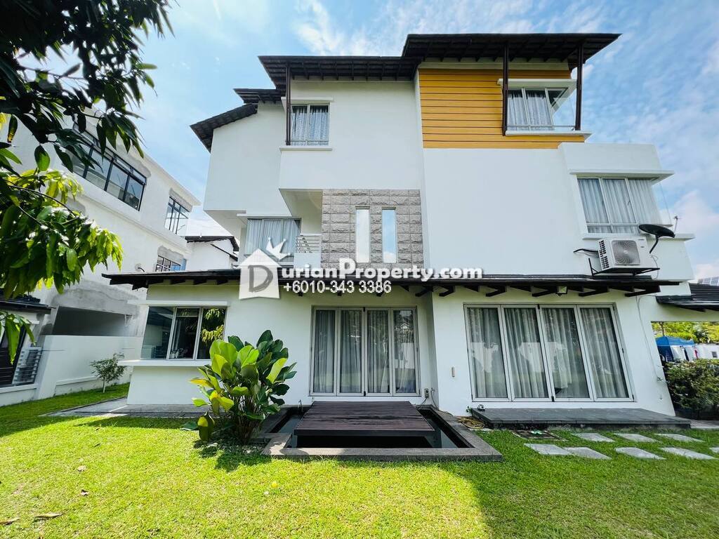 Bungalow House For Sale at Laman Seri
