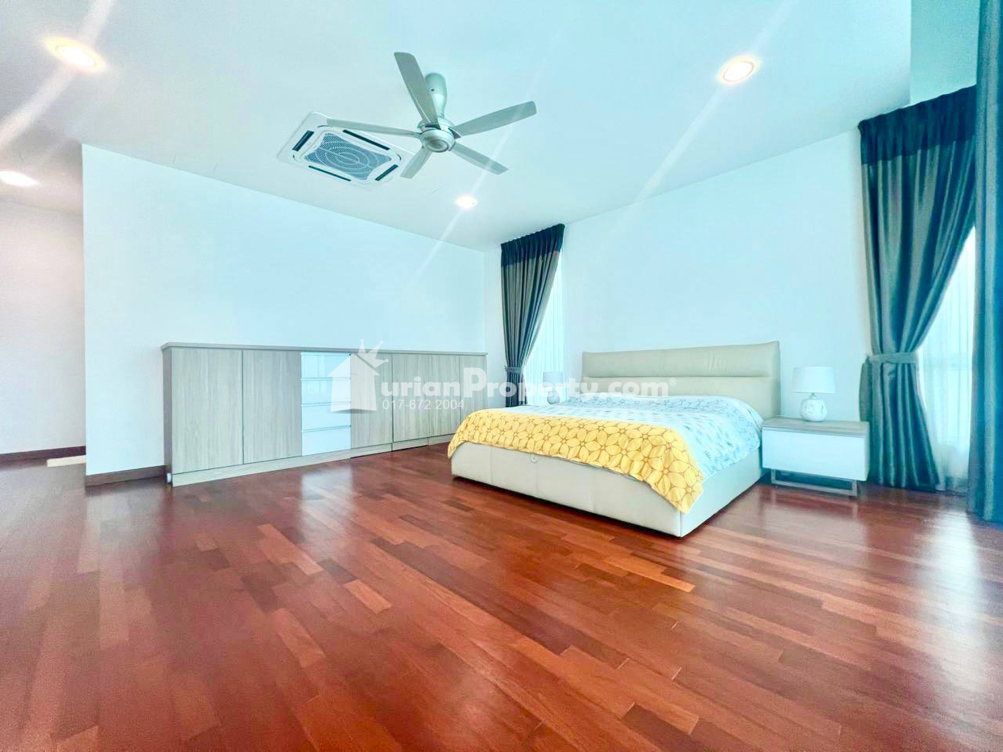 Terrace House For Sale at Aspen Garden Residence